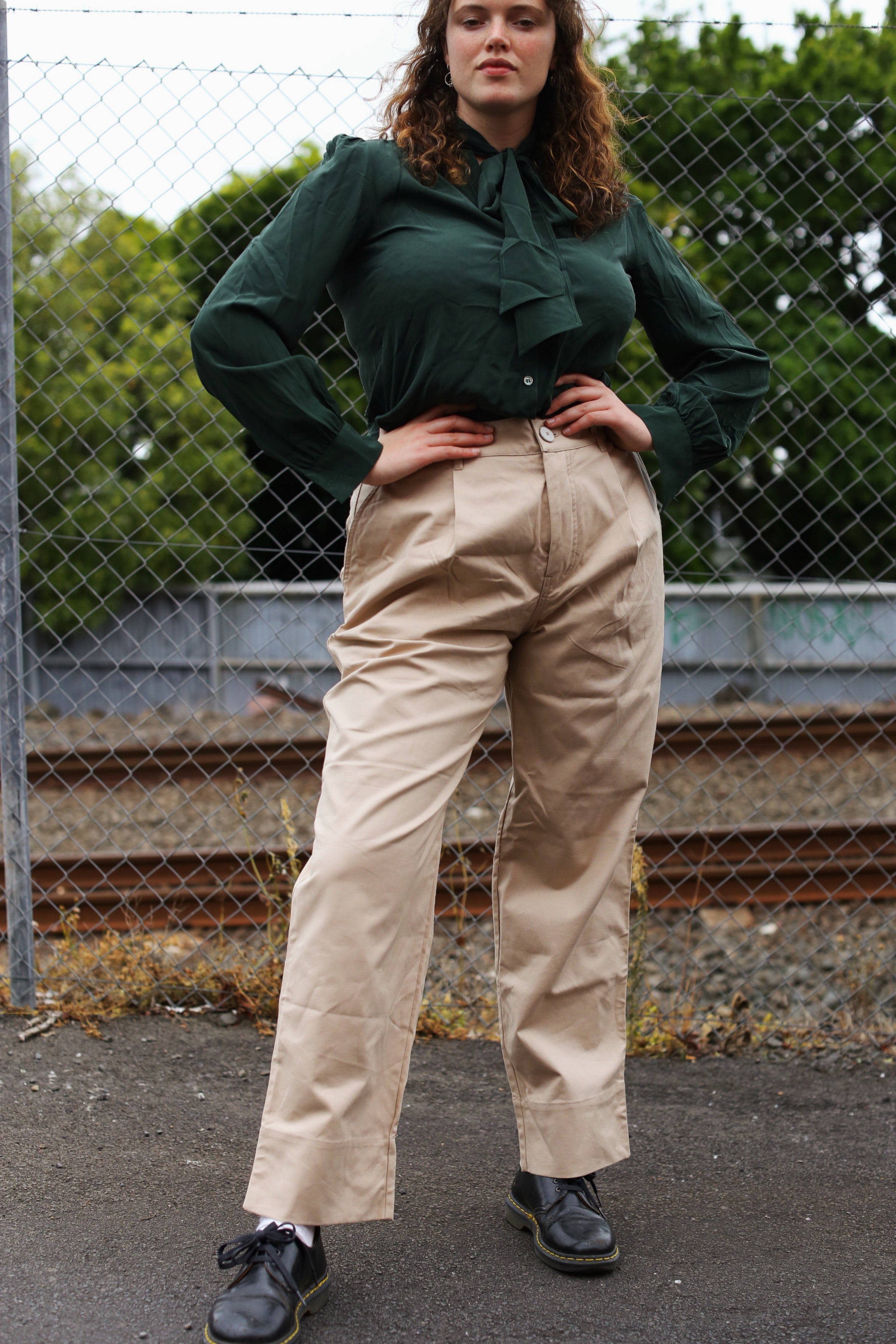 Kowtow beige pant – Common